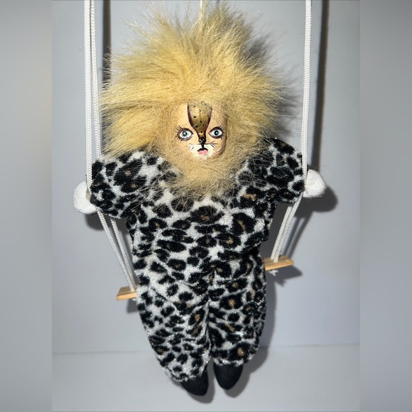 unbranded | Other | Vintage Lion Marionette Puppet On Swing Hand ...